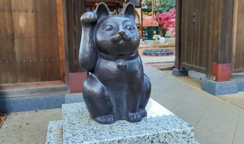 Gôtoku-ji : le temple aux milliers de maneki-neko - Projet Japon